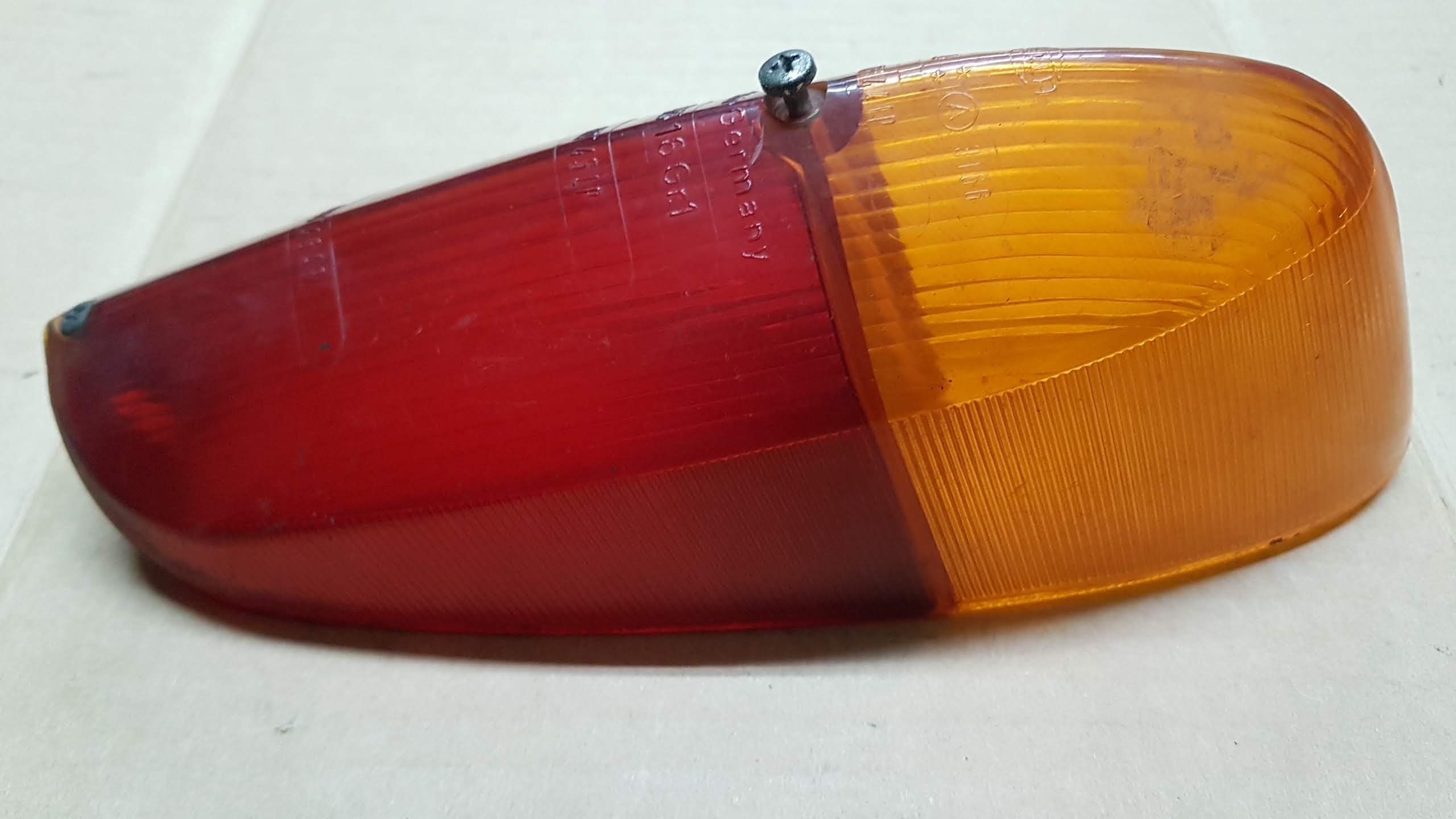 311945223B Tail light lens | HERITAGE STOCKS - Original Parts