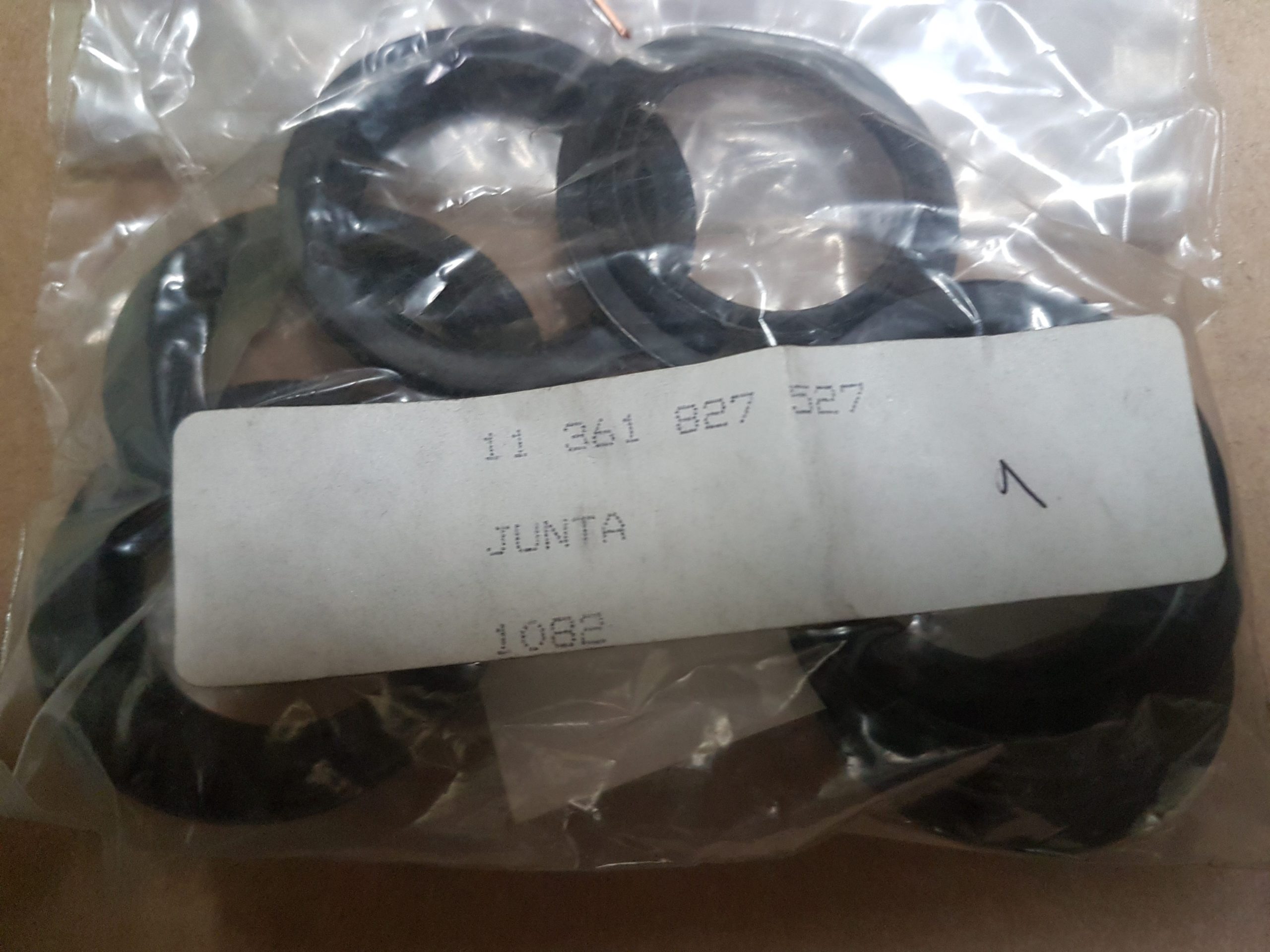 361827527 Press button seal | HERITAGE STOCKS - Original Parts