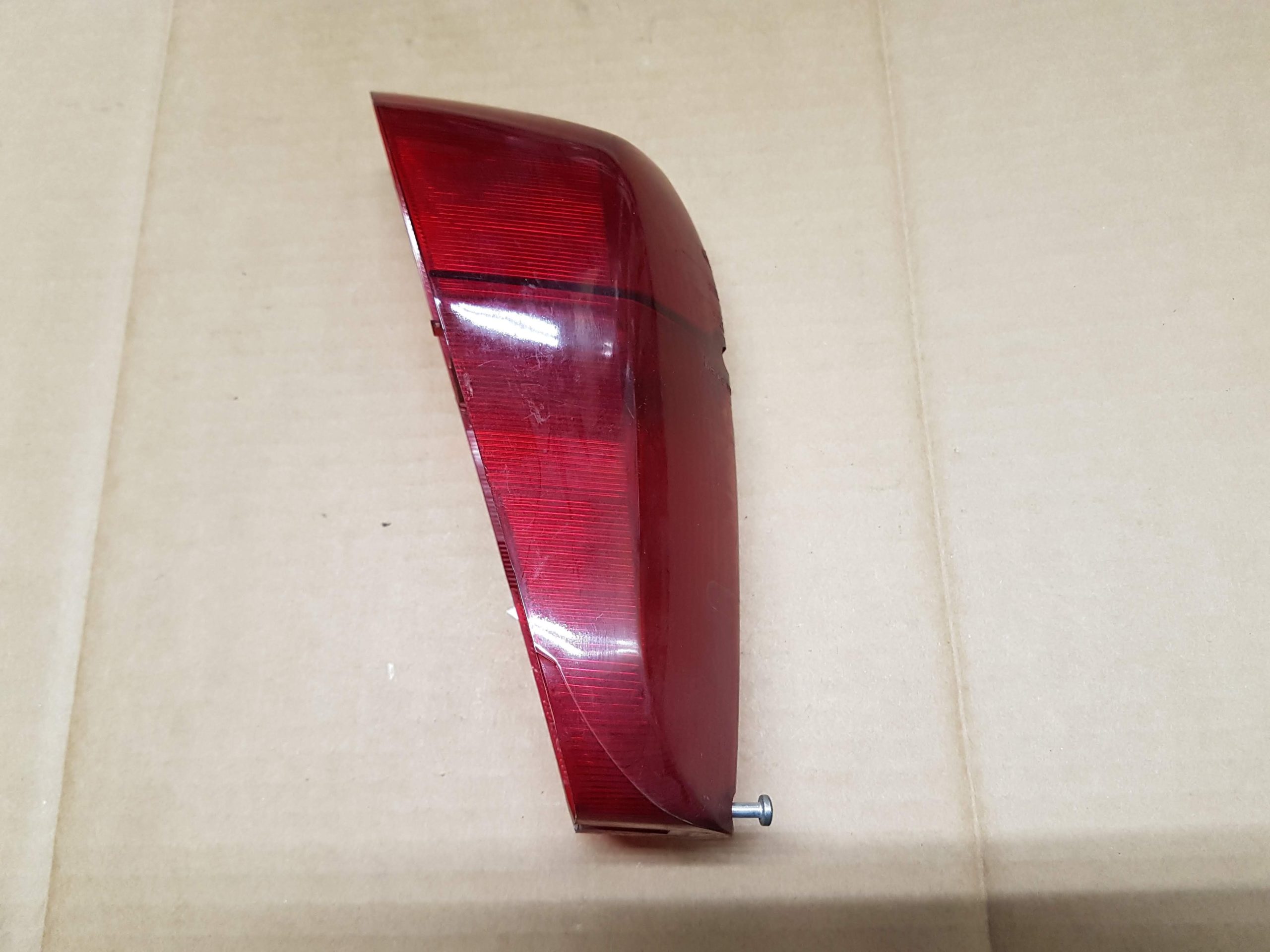 311945223C Tail light lens | HERITAGE STOCKS - Original Parts