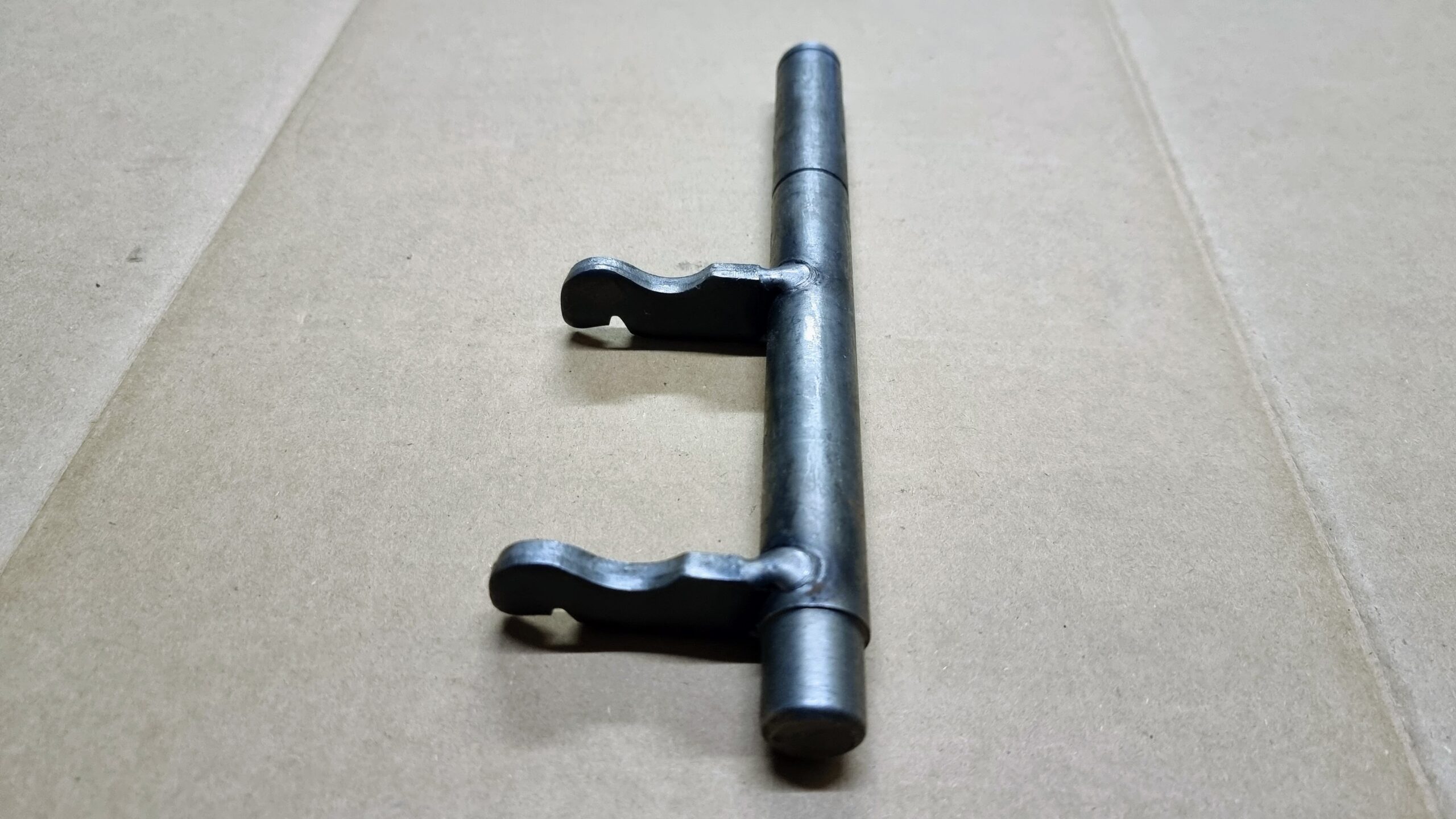 091141701 Operating shaft | HERITAGE STOCKS - Original Parts