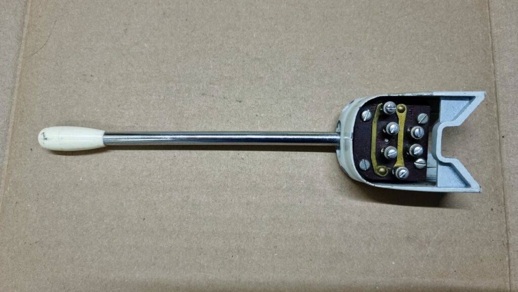 SWF953513 Indicator switch | HERITAGE STOCKS - Original Parts