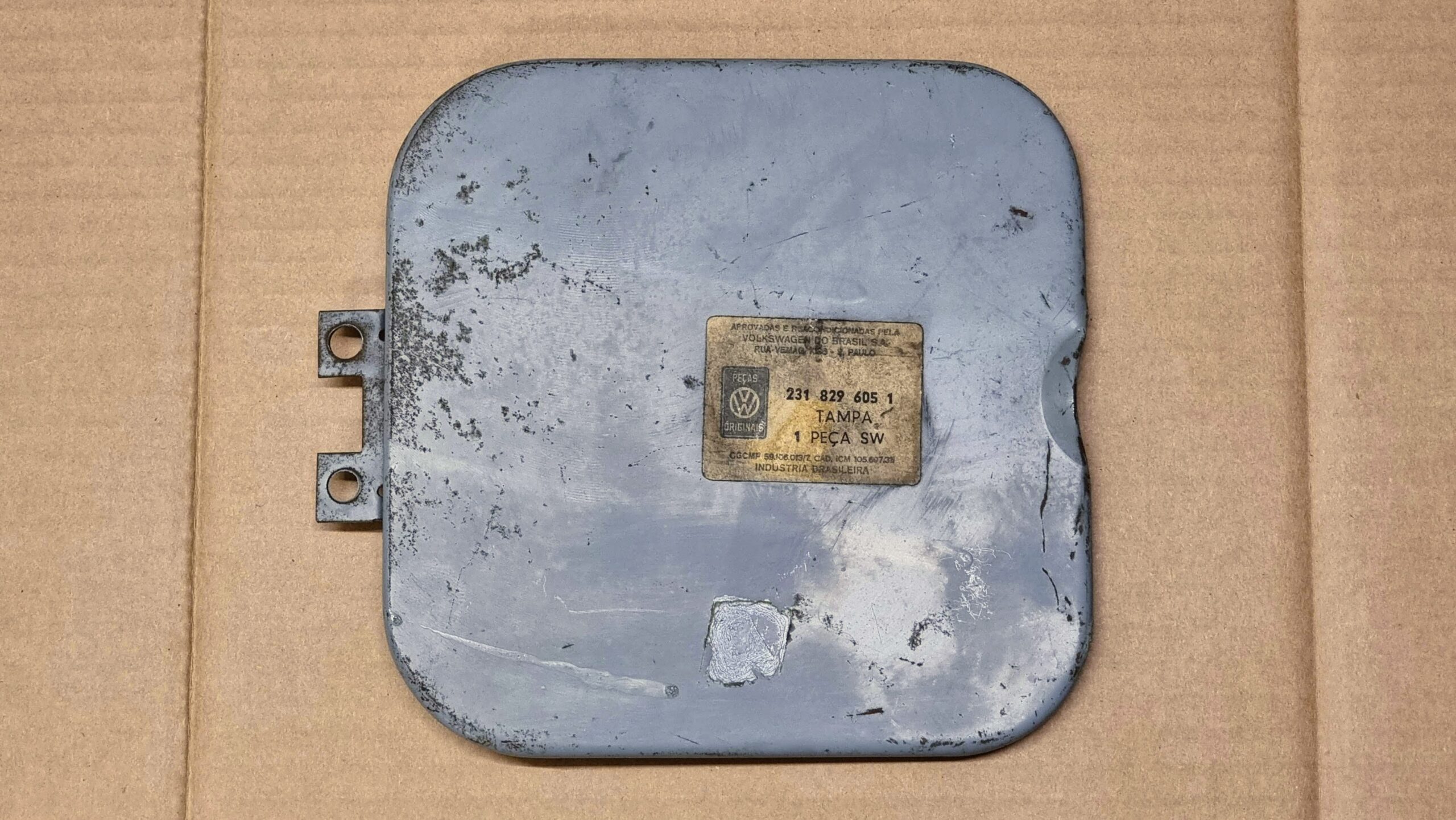 2318296051 Flap, tank filler | HERITAGE STOCKS - Original Parts