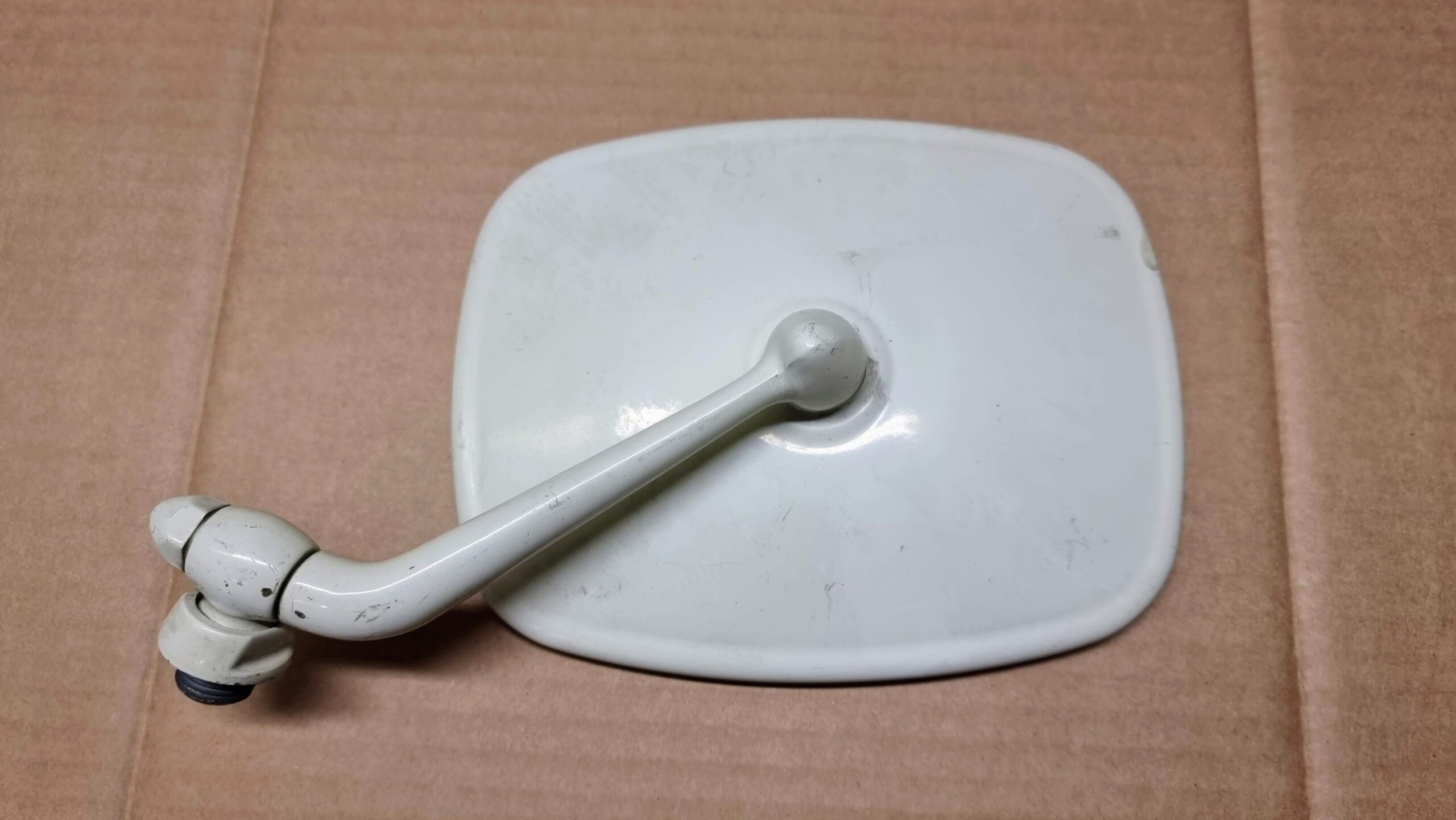 211857514M View mirror | HERITAGE STOCKS - Original Parts