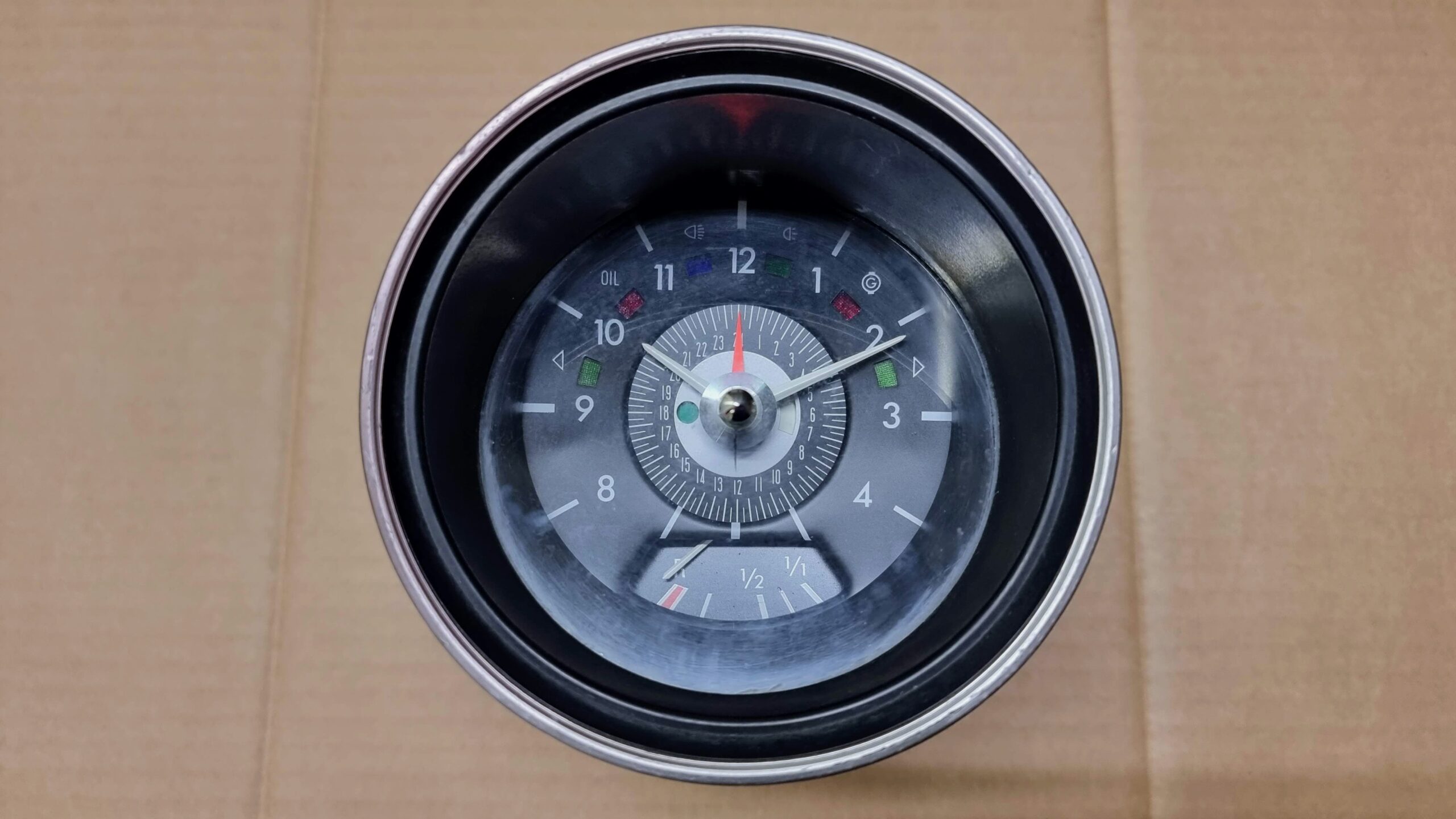 411919203C Clock 12v | HERITAGE STOCKS - Original Parts