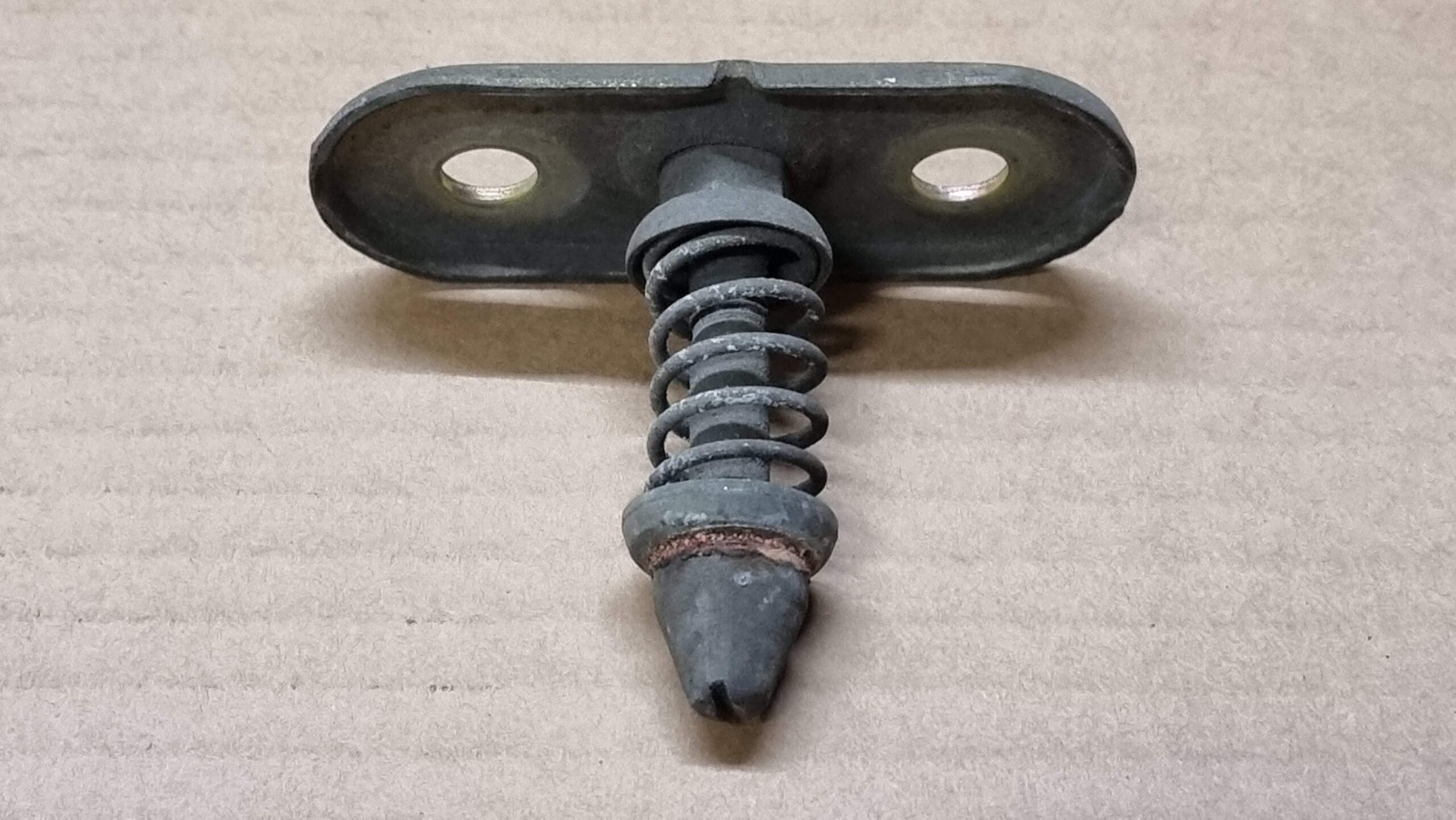 311827507X Lock pin carrier | HERITAGE STOCKS - Original Parts