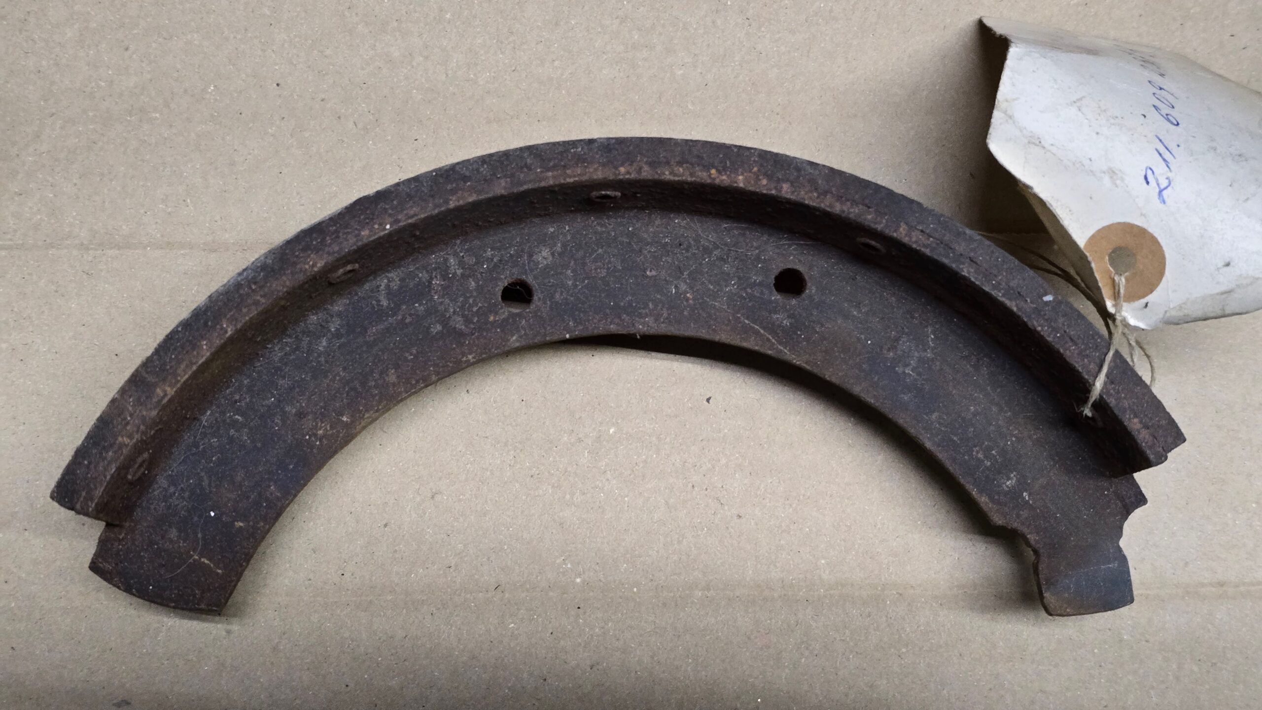 211609237B Brake shoe 50 | HERITAGE STOCKS - Original Parts